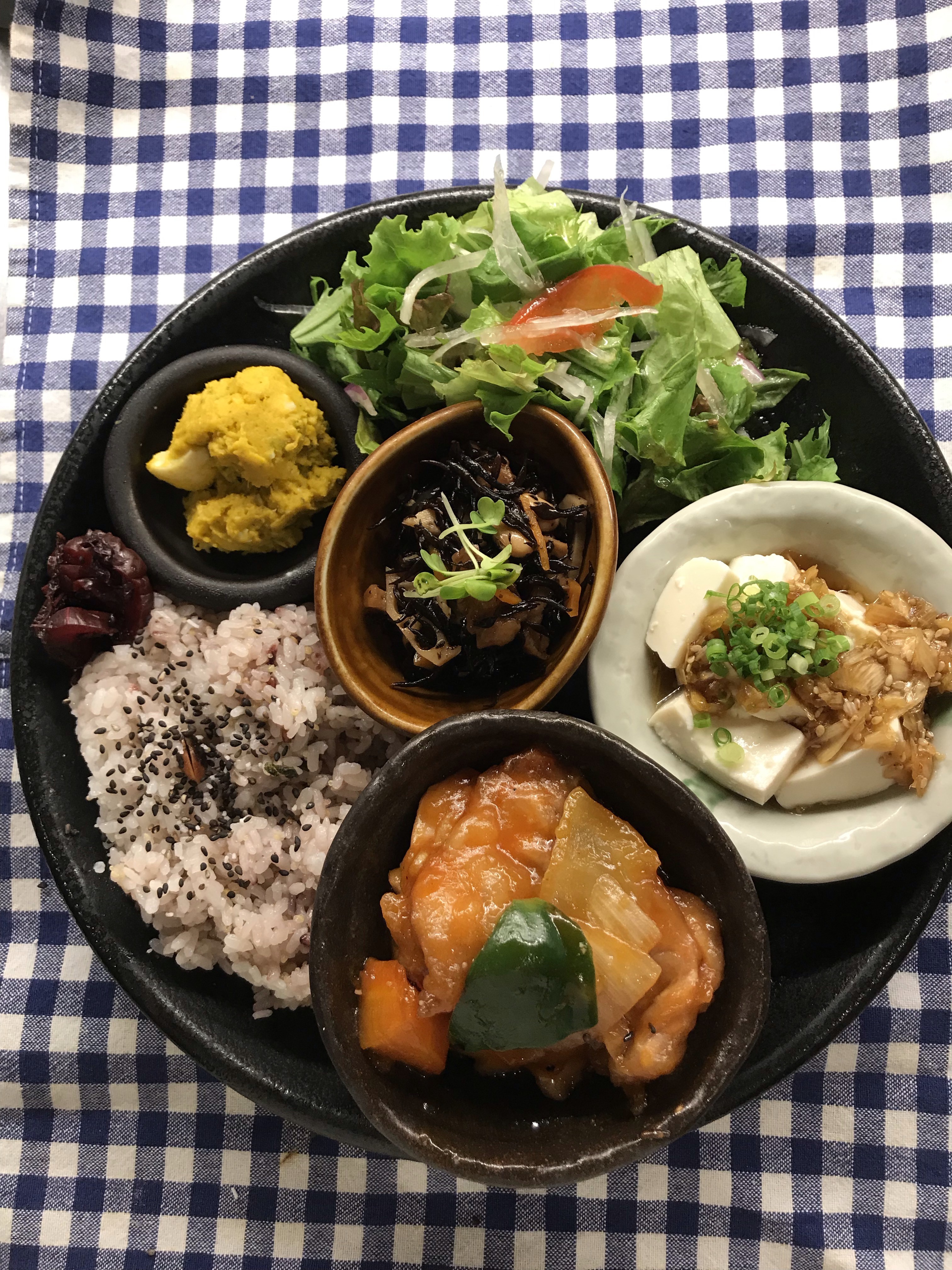 cafe glue(カフェグルー) 長居でカフェ 美味しいケーキと手作りランチをご用意してお待ちしております。